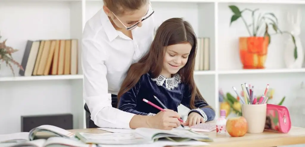 How Do Teachers Build Trust in The Classroom? - Classroom Management Expert