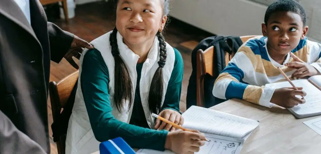 How Do Teachers Regain The Trust Of Students? - Classroom Management Expert