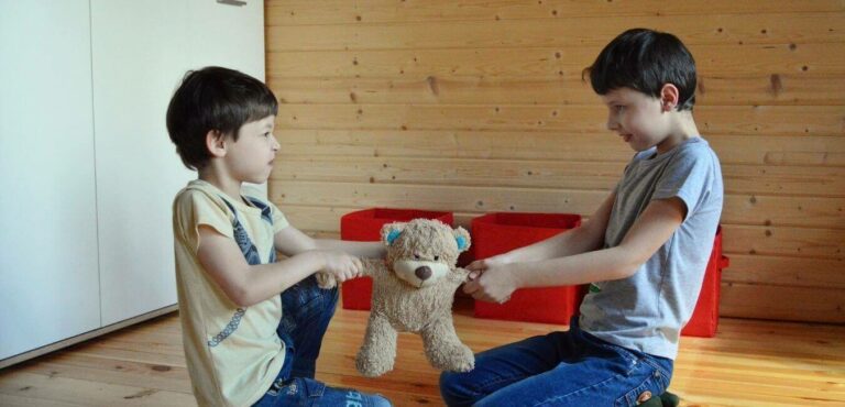 How To Deal With Fights In The Classroom? - Classroom Management Expert